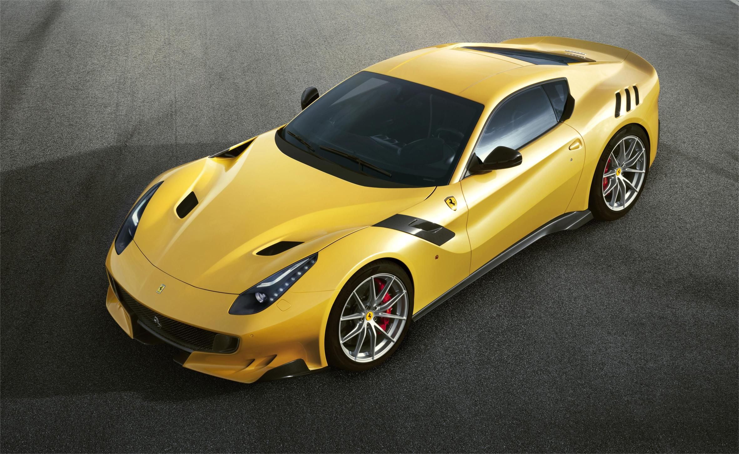 FERRARI REVEALS THE F12TDF WHICH PAYS HOMAGE TO THE TOUR DE FRANCE