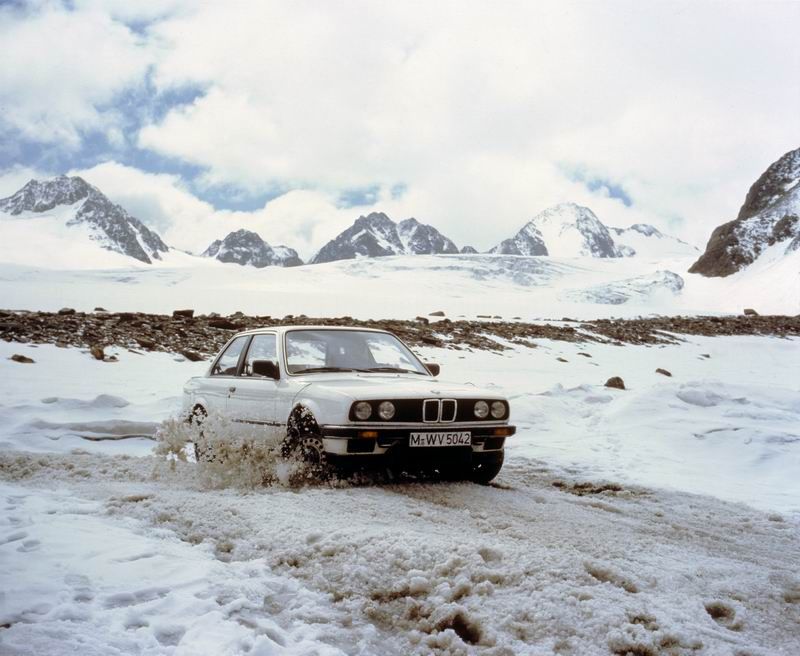 30 AÑOS DE TRACCIÓN INTEGRAL EN BMW: DEL 325I “ALLRAD” AL X5 XDRIVE40E