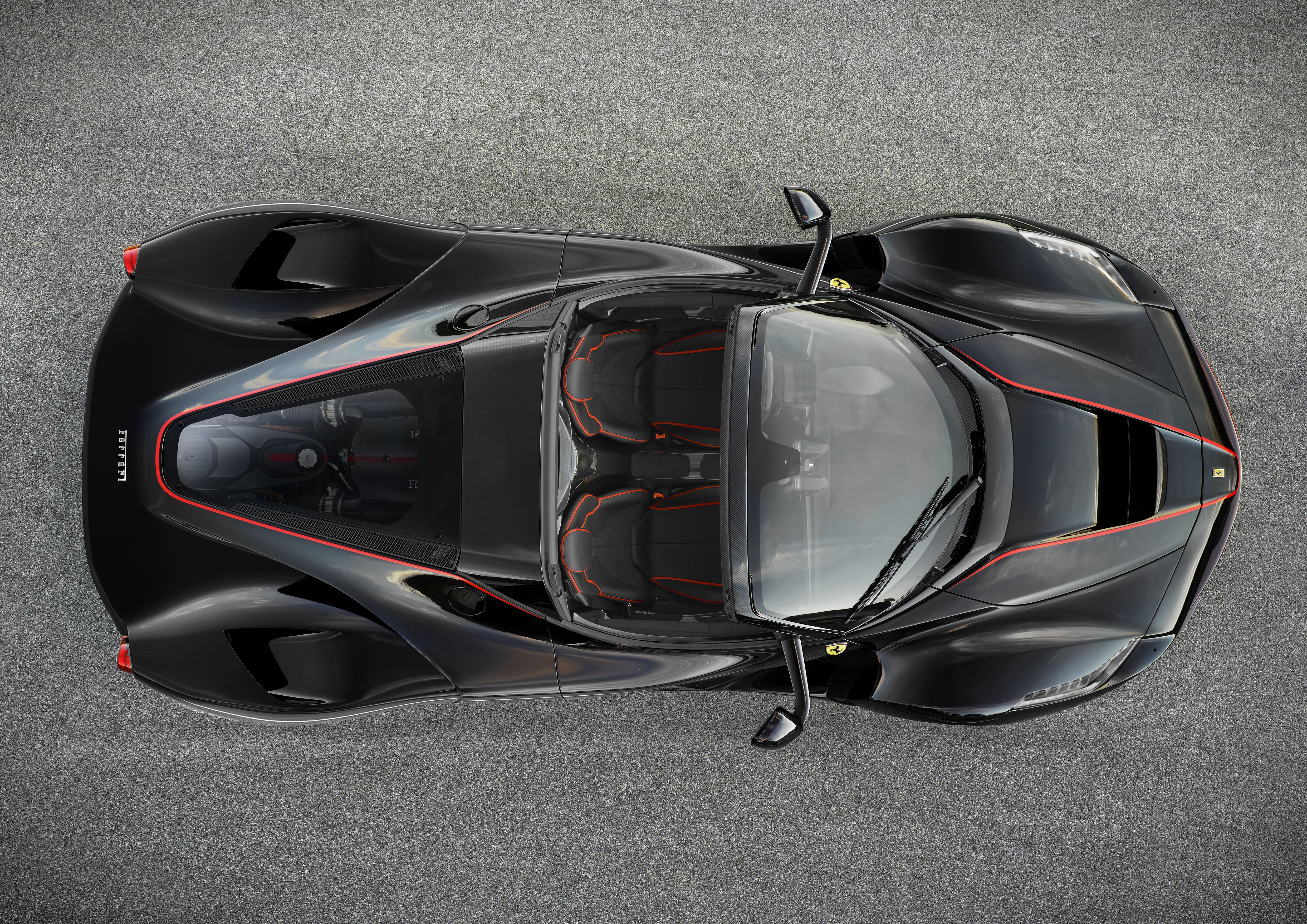 REVEALED – THE FIRST PHOTOGRAPHS OF THE OPEN-TOP LAFERRARI