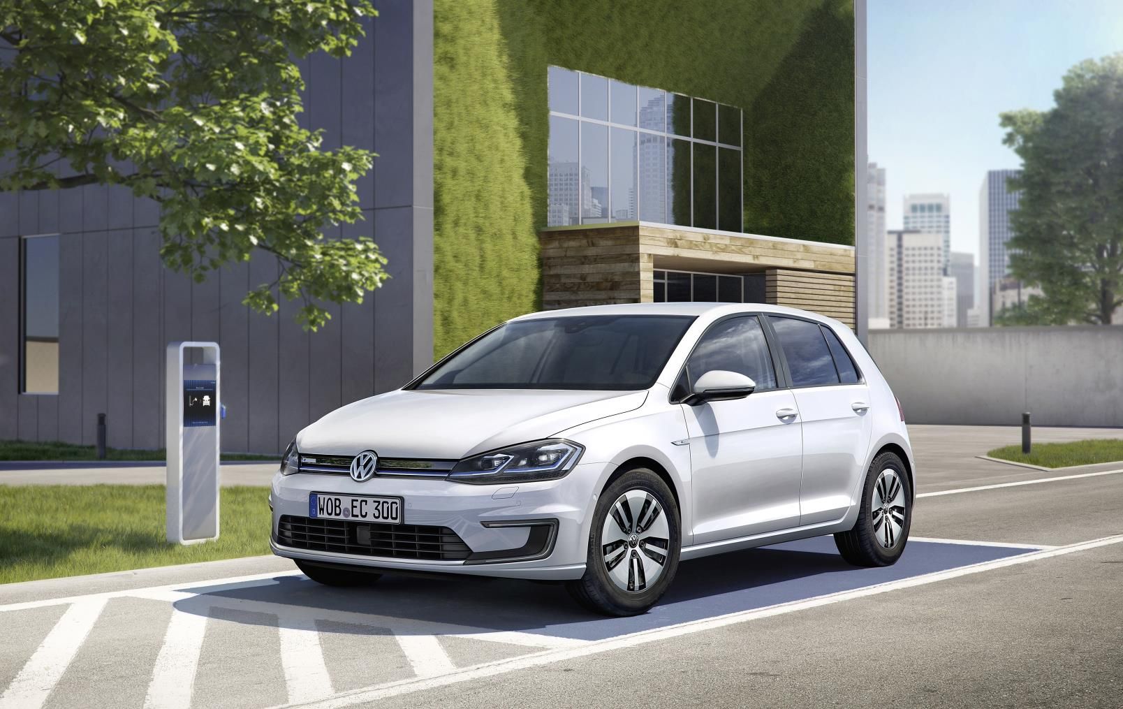 ESTRENO DEL NUEVO VOLKSWAGEN E-GOLF EN EL SALÓN DEL AUTOMÓVIL DE LOS ...