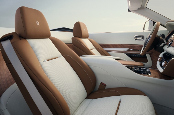 ROLLS-ROYCE UNVEILS ARCADIA DROPTAIL
